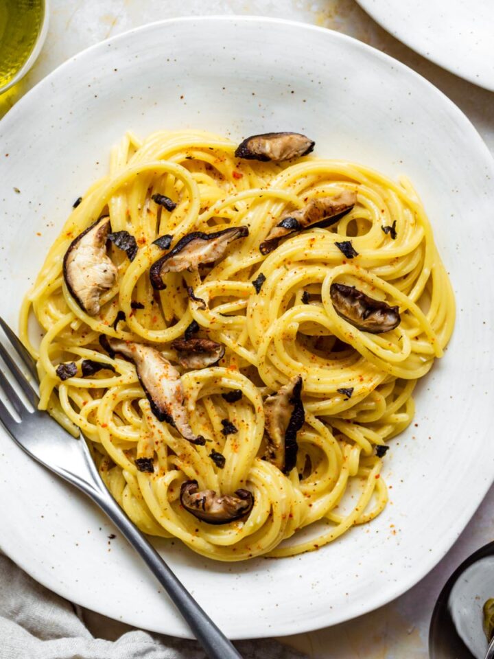 Creamy Saffron Pasta - Sunglow Kitchen
